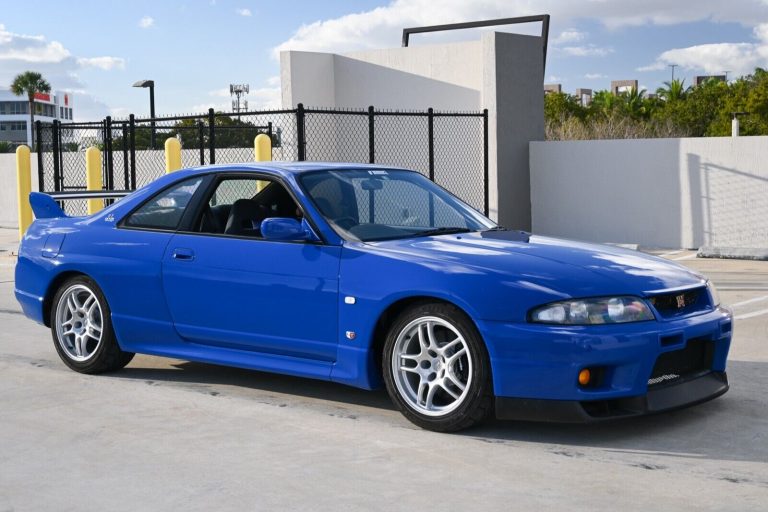 1996 Nissan GT-R R33 LM Limited Skyline for sale